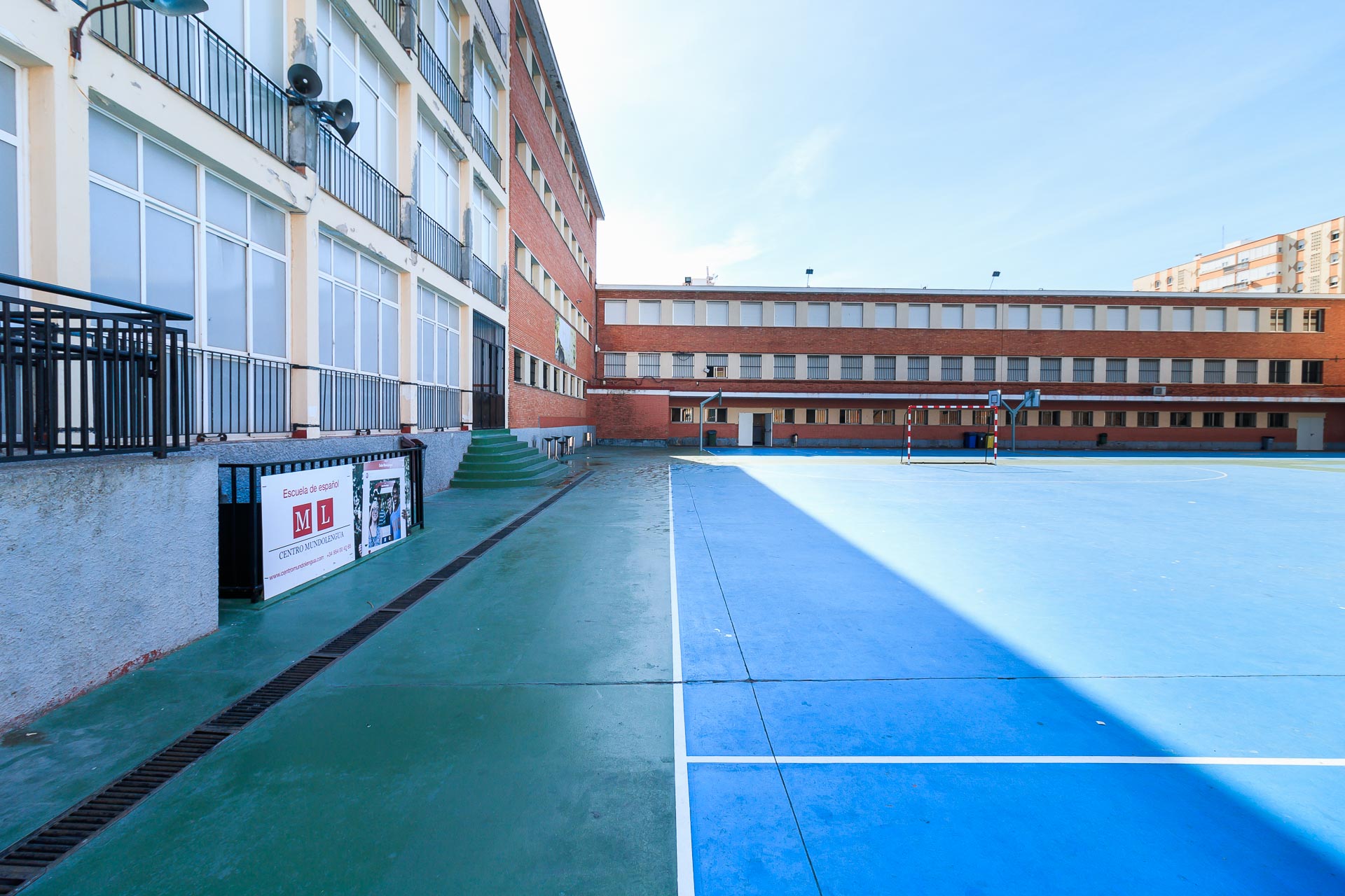 Our Spanish school in Cadiz - Centro MundoLengua