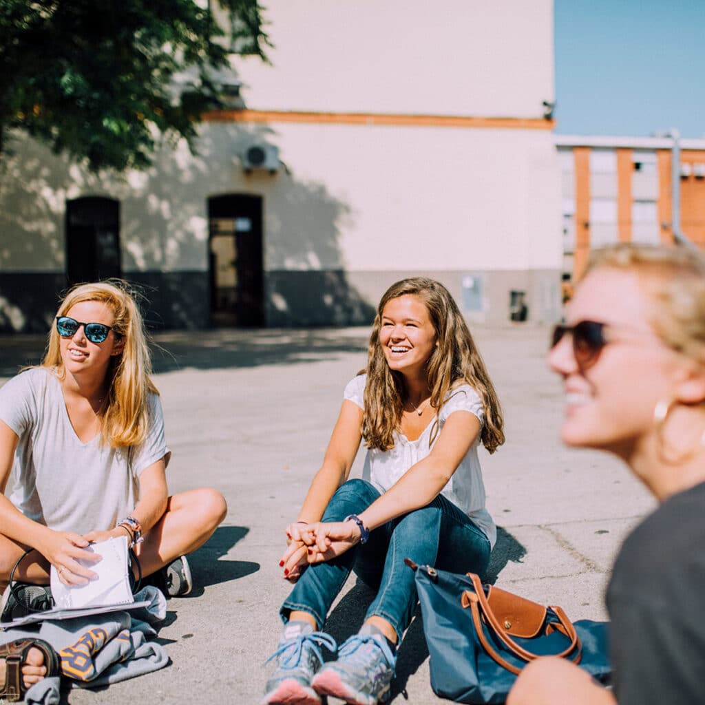 How to Become a Spanish Interpreter - Centro MundoLengua